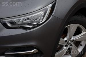 Pelēks Opel Grandland X 2021 Rīga, ar dzinēja tilpumu 1.60 L un nobraukumu 0 tūkst. km par 18990 €, foto 2 vietnē AUTOMOTO.COM.LV