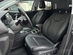 Grey Opel Grandland X 2021 in Riga, with an engine capacity of 1.60 L and mileage of 74 thousand km for 21550 €, photo 8 on AUTOMOTO.COM.LV