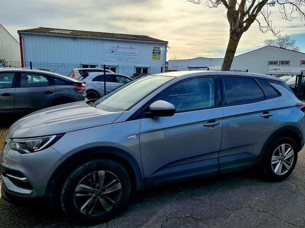 Pelēks Opel Grandland X 2021 Tauragė, ar dzinēja tilpumu 1.50 L un nobraukumu 168 tūkst. km par 9900 €, foto 3 vietnē AUTOMOTO.COM.LV