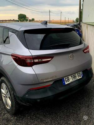 Pelēks Opel Grandland X 2021 Tauragė, ar dzinēja tilpumu 1.50 L un nobraukumu 168 tūkst. km par 9900 €, foto 17 vietnē AUTOMOTO.COM.LV