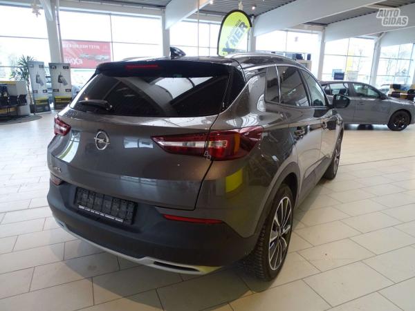 Grey Opel Grandland X 2021 in Kaunas, with an engine capacity of 1.20 L and mileage of 60 thousand km for 21594 €, photo 7 on AUTOMOTO.COM.LV