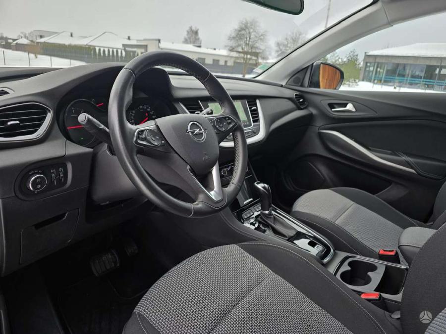 Pelēks Opel Grandland X 2021 Tauragė, ar dzinēja tilpumu 1.50 L un nobraukumu 228 tūkst. km par 12200 €, foto 16 vietnē AUTOMOTO.COM.LV