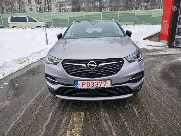 Grey Opel Grandland X 2021 in Taurage, with an engine capacity of 1.20 L and mileage of 45 thousand km for 14200 €, photo 4 on AUTOMOTO.COM.LV