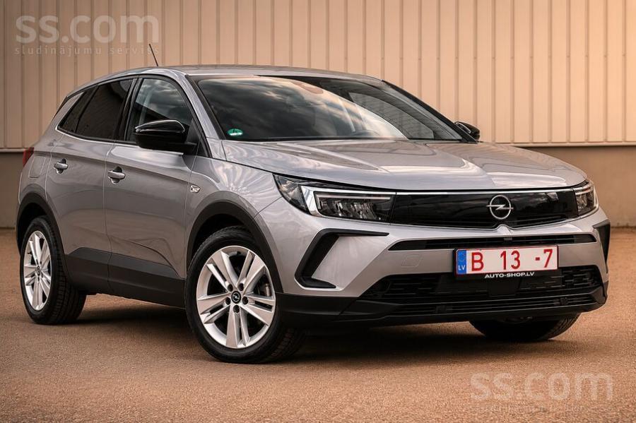 Pelēks Opel Grandland X 2021 Tukums, ar dzinēja tilpumu 1.20 L un nobraukumu 74 tūkst. km par 13990 €, foto 1 vietnē AUTOMOTO.COM.LV