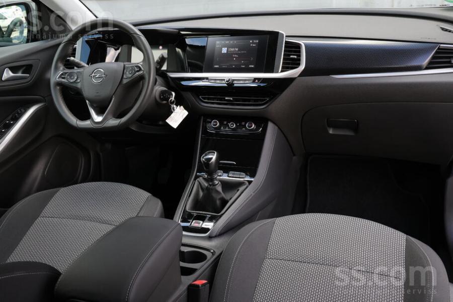 Pelēks Opel Grandland X 2021 Tukums, ar dzinēja tilpumu 1.20 L un nobraukumu 74 tūkst. km par 13990 €, foto 6 vietnē AUTOMOTO.COM.LV