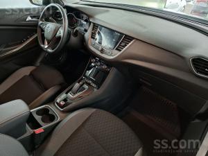 Серый Опель Grandland X 2021 в Рига, объемом двигателя 1.60 л и пробегом 28 тыс. км за 18990 €, фото 9 на AUTOMOTO.COM.LV
