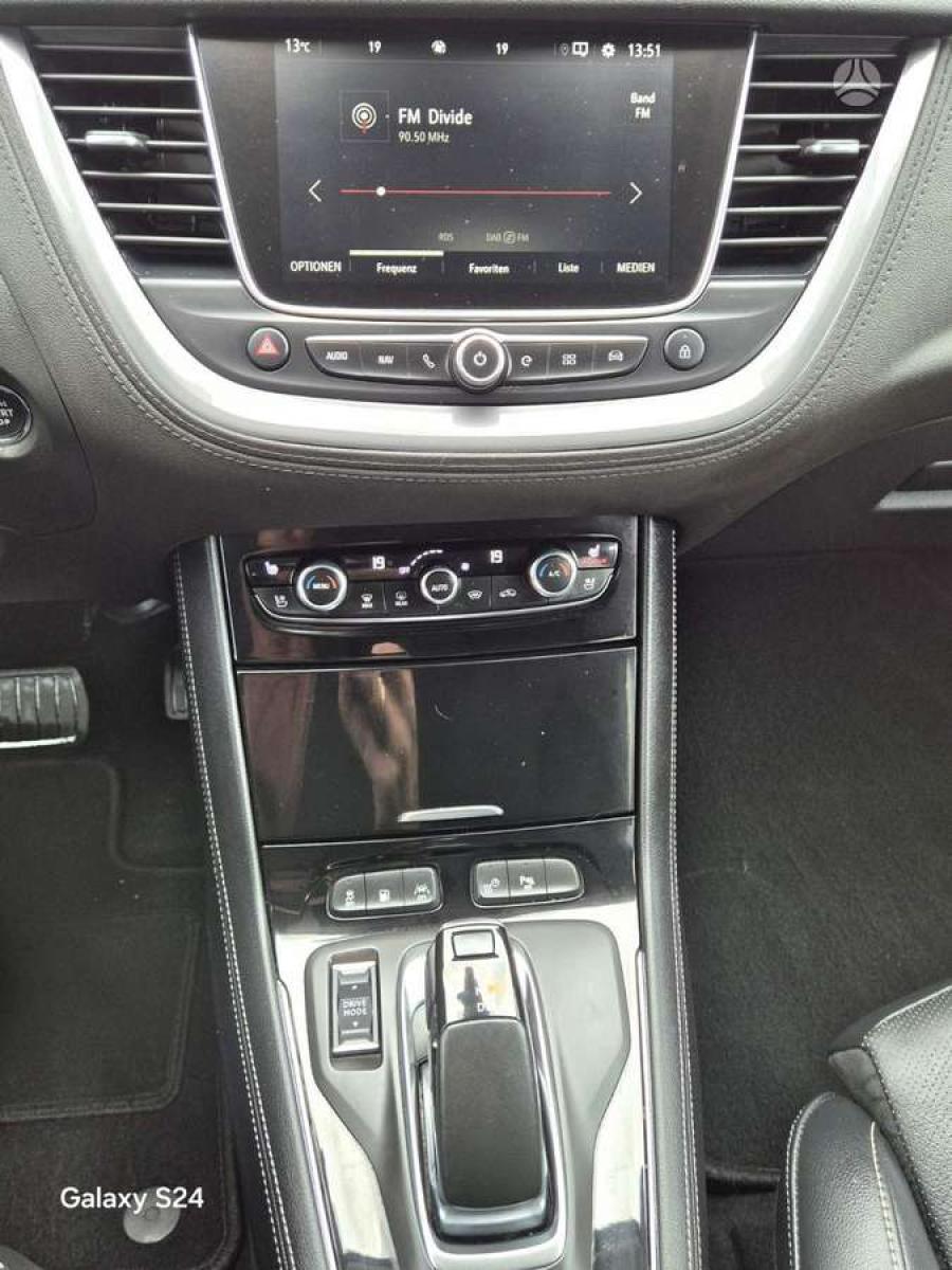 Pelēks Opel Grandland X 2021 Šauļi, ar dzinēja tilpumu 1.60 L un nobraukumu 22 tūkst. km par 17300 €, foto 12 vietnē AUTOMOTO.COM.LV