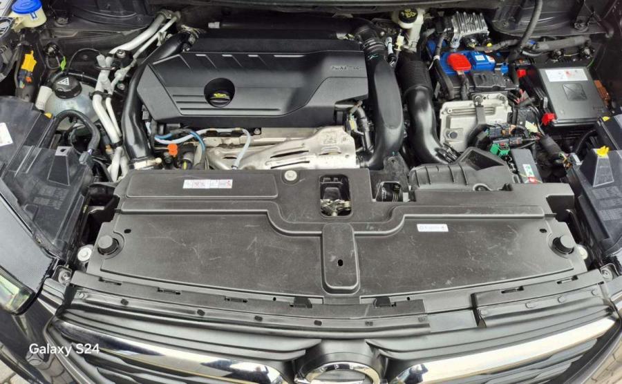 Grey Opel Grandland X 2021 in Siauliai, with an engine capacity of 1.60 L and mileage of 22 thousand km for 16950 €, photo 30 on AUTOMOTO.COM.LV