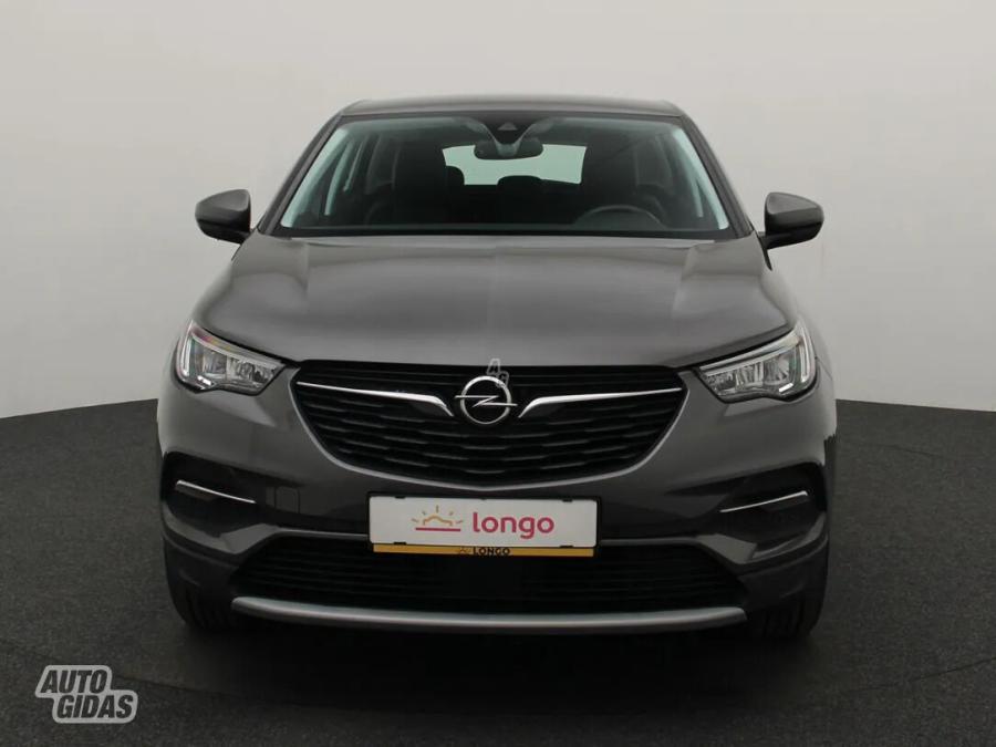 Grey Opel Grandland X 2021 in Vilnius, with an engine capacity of 1.20 L and mileage of 101 thousand km for 13199 €, photo 4 on AUTOMOTO.COM.LV