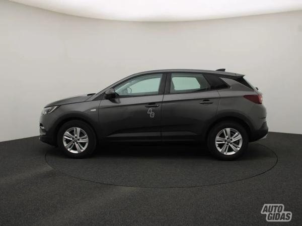 Pelēks Opel Grandland X 2021 Viļņa, ar dzinēja tilpumu 1.20 L un nobraukumu 101 tūkst. km par 13199 €, foto 6 vietnē AUTOMOTO.COM.LV
