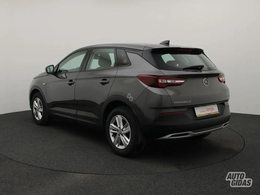 Grey Opel Grandland X 2021 in Vilnius, with an engine capacity of 1.20 L and mileage of 101 thousand km for 13199 €, photo 8 on AUTOMOTO.COM.LV