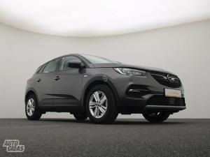 Grey Opel Grandland X 2021 in Vilnius, with an engine capacity of 1.20 L and mileage of 101 thousand km for 13199 €, photo 12 on AUTOMOTO.COM.LV