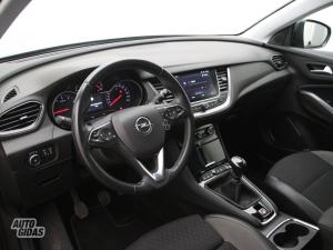 Grey Opel Grandland X 2021 in Vilnius, with an engine capacity of 1.20 L and mileage of 101 thousand km for 13199 €, photo 17 on AUTOMOTO.COM.LV