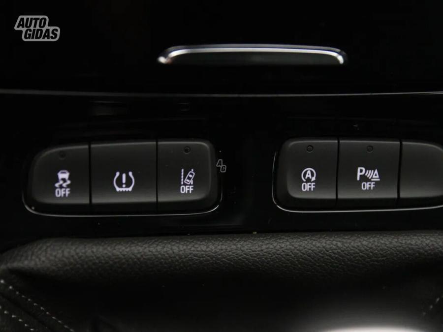 Grey Opel Grandland X 2021 in Vilnius, with an engine capacity of 1.20 L and mileage of 101 thousand km for 13199 €, photo 31 on AUTOMOTO.COM.LV