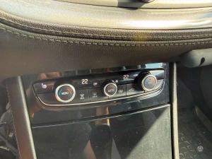 Grey Opel Grandland X 2021 in Siauliai, with an engine capacity of 2.00 L and mileage of 255 thousand km for 13450 €, photo 17 on AUTOMOTO.COM.LV