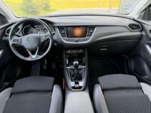 Grey Opel Grandland X 2021 in Kaunas, with an engine capacity of 1.20 L and mileage of 184 thousand km for 10500 €, photo 3 on AUTOMOTO.COM.LV