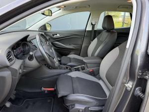 Grey Opel Grandland X 2021 in Kaunas, with an engine capacity of 1.20 L and mileage of 184 thousand km for 10500 €, photo 16 on AUTOMOTO.COM.LV