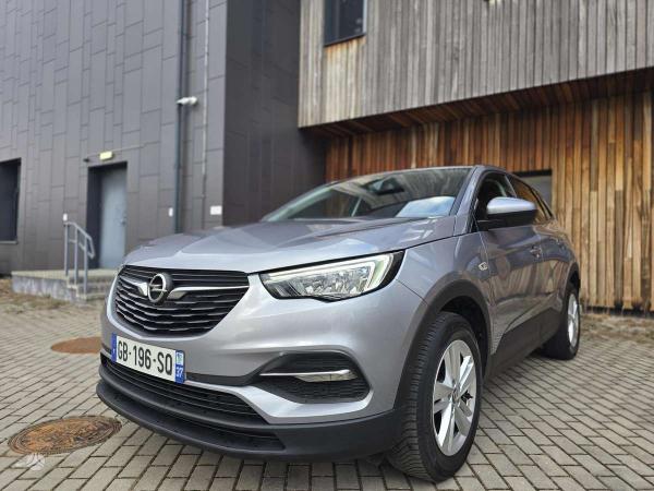 Серый Опель Grandland X 2021 в Таураге, объемом двигателя 1.50 л и пробегом 168 тыс. км за 11400 €, фото 1 на AUTOMOTO.COM.LV