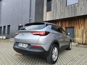 Grey Opel Grandland X 2021 in Taurage, with an engine capacity of 1.50 L and mileage of 168 thousand km for 11400 €, photo 8 on AUTOMOTO.COM.LV