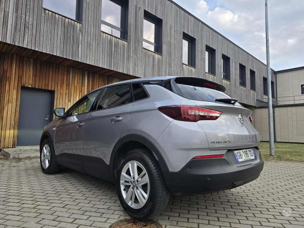 Серый Опель Grandland X 2021 в Таураге, объемом двигателя 1.50 л и пробегом 168 тыс. км за 11400 €, фото 9 на AUTOMOTO.COM.LV