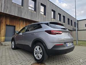 Grey Opel Grandland X 2021 in Taurage, with an engine capacity of 1.50 L and mileage of 168 thousand km for 11400 €, photo 10 on AUTOMOTO.COM.LV
