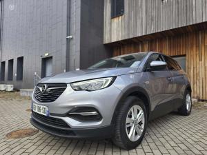 Grey Opel Grandland X 2021 in Taurage, with an engine capacity of 1.50 L and mileage of 168 thousand km for 11400 €, photo 15 on AUTOMOTO.COM.LV