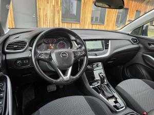 Grey Opel Grandland X 2021 in Taurage, with an engine capacity of 1.50 L and mileage of 168 thousand km for 11400 €, photo 17 on AUTOMOTO.COM.LV
