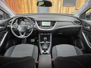 Grey Opel Grandland X 2021 in Taurage, with an engine capacity of 1.50 L and mileage of 168 thousand km for 11400 €, photo 18 on AUTOMOTO.COM.LV