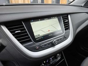 Grey Opel Grandland X 2021 in Taurage, with an engine capacity of 1.50 L and mileage of 168 thousand km for 11400 €, photo 20 on AUTOMOTO.COM.LV