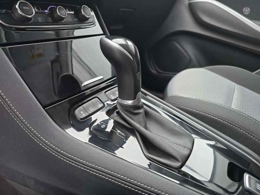 Grey Opel Grandland X 2021 in Taurage, with an engine capacity of 1.50 L and mileage of 168 thousand km for 11400 €, photo 21 on AUTOMOTO.COM.LV