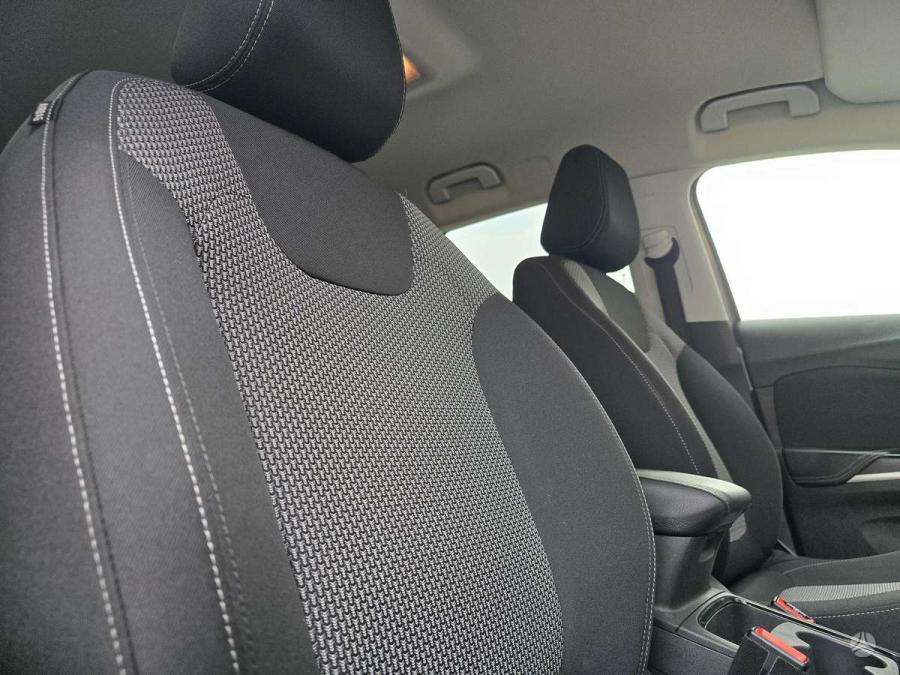 Grey Opel Grandland X 2021 in Taurage, with an engine capacity of 1.50 L and mileage of 168 thousand km for 11400 €, photo 26 on AUTOMOTO.COM.LV