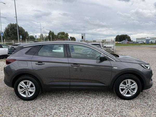 Pelēks Opel Grandland X 2021 Marijampole, ar dzinēja tilpumu 1.50 L un nobraukumu 158 tūkst. km par 12820 €, foto 4 vietnē AUTOMOTO.COM.LV
