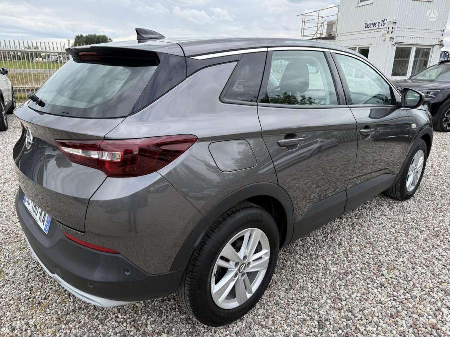 Pelēks Opel Grandland X 2021 Marijampole, ar dzinēja tilpumu 1.50 L un nobraukumu 158 tūkst. km par 12820 €, foto 6 vietnē AUTOMOTO.COM.LV