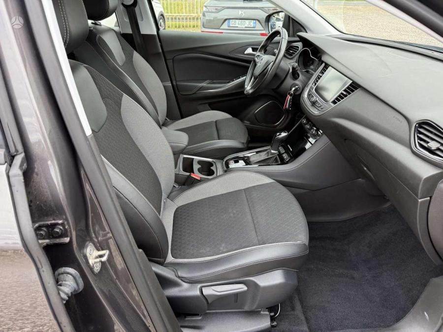 Pelēks Opel Grandland X 2021 Marijampole, ar dzinēja tilpumu 1.50 L un nobraukumu 158 tūkst. km par 12820 €, foto 19 vietnē AUTOMOTO.COM.LV