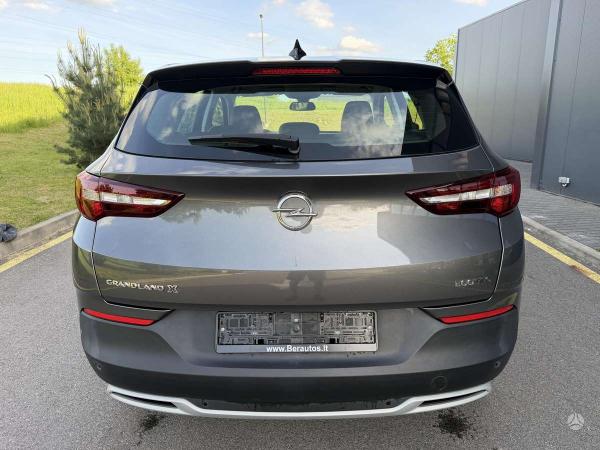 Grey Opel Grandland X 2021 in Kaunas, with an engine capacity of 1.20 L and mileage of 184 thousand km for 9900 €, photo 8 on AUTOMOTO.COM.LV