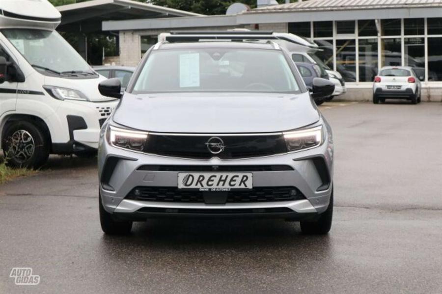 Grey Opel Grandland X 2022 in Kaunas, with an engine capacity of 1.20 L and mileage of 61 thousand km for 25867 €, photo 2 on AUTOMOTO.COM.LV