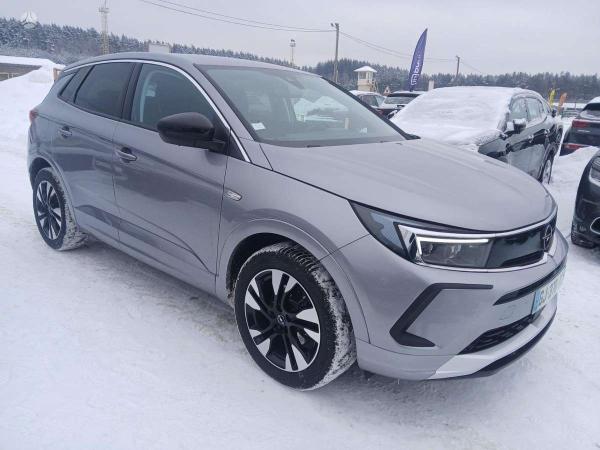 Pelēks Opel Grandland X 2022 Viļņa, ar dzinēja tilpumu 1.50 L un nobraukumu 167 tūkst. km par 15972 €, foto 2 vietnē AUTOMOTO.COM.LV