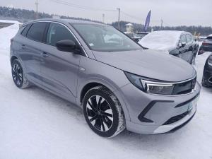 Grey Opel Grandland X 2022 in Vilnius, with an engine capacity of 1.50 L and mileage of 167 thousand km for 15972 €, photo 2 on AUTOMOTO.COM.LV