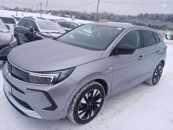 Pelēks Opel Grandland X 2022 Viļņa, ar dzinēja tilpumu 1.50 L un nobraukumu 167 tūkst. km par 15972 €, foto 3 vietnē AUTOMOTO.COM.LV