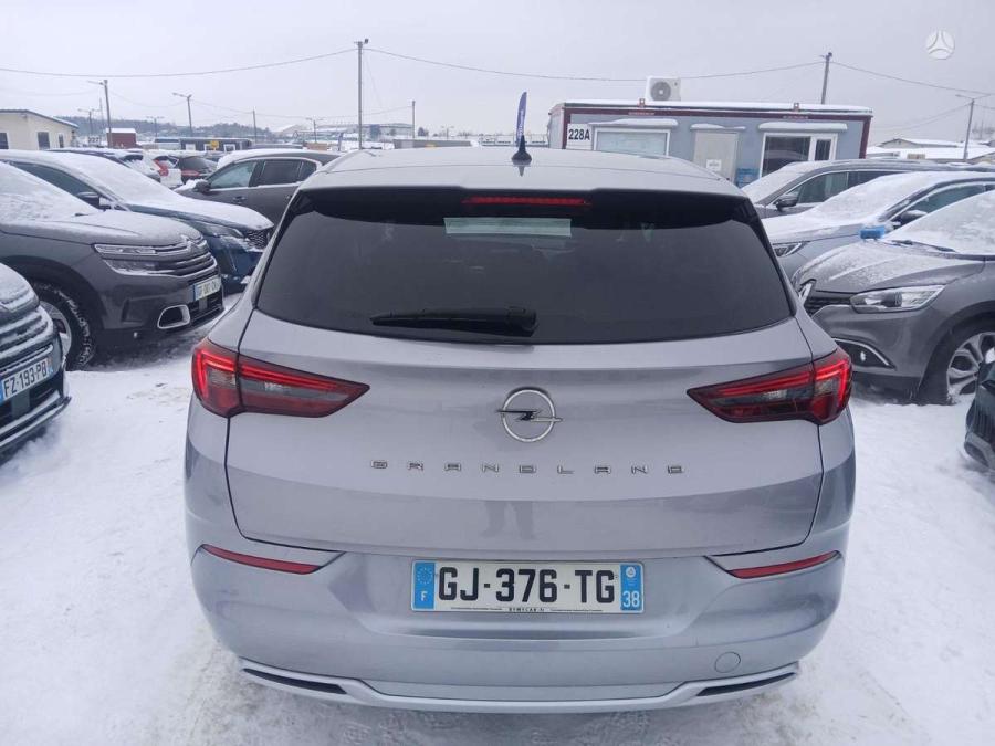 Grey Opel Grandland X 2022 in Vilnius, with an engine capacity of 1.50 L and mileage of 167 thousand km for 15972 €, photo 6 on AUTOMOTO.COM.LV