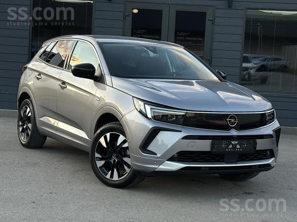 Pelēks Opel Grandland X 2022 Jelgava, ar dzinēja tilpumu 1.50 L un nobraukumu 135 tūkst. km par 19500 €, foto 1 vietnē AUTOMOTO.COM.LV
