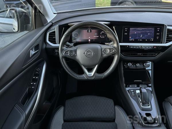 Pelēks Opel Grandland X 2022 Jelgava, ar dzinēja tilpumu 1.50 L un nobraukumu 135 tūkst. km par 19500 €, foto 5 vietnē AUTOMOTO.COM.LV