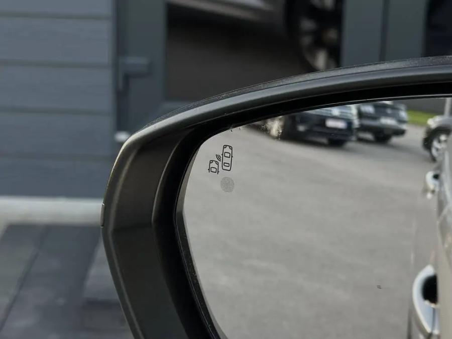 Pelēks Opel Grandland X 2022 Jelgava, ar dzinēja tilpumu 1.50 L un nobraukumu 135 tūkst. km par 19500 €, foto 18 vietnē AUTOMOTO.COM.LV
