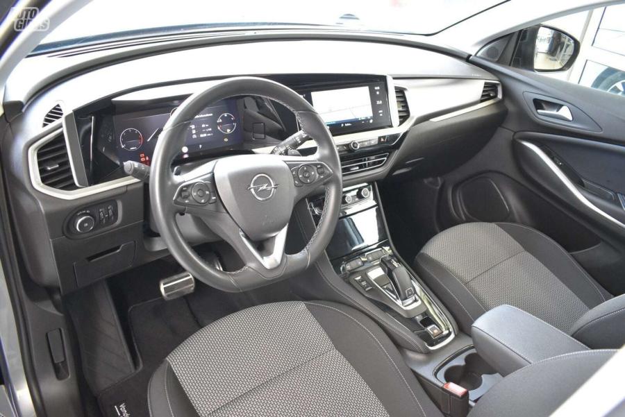Grey Opel Grandland X 2023 in Kaunas, with an engine capacity of 1.50 L and mileage of 36 thousand km for 26872 €, photo 10 on AUTOMOTO.COM.LV