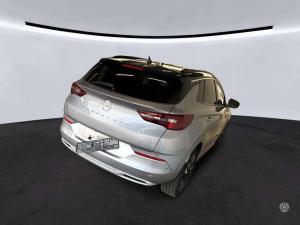 Grey Opel Grandland X 2023 in Vilnius, with an engine capacity of 1.50 L and mileage of 149 thousand km for 17545 €, photo 3 on AUTOMOTO.COM.LV