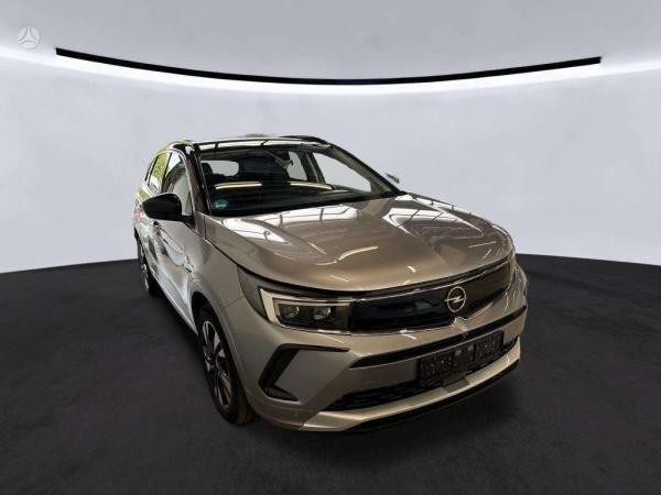 Grey Opel Grandland X 2023 in Vilnius, with an engine capacity of 1.50 L and mileage of 149 thousand km for 17545 €, photo 3 on AUTOMOTO.COM.LV