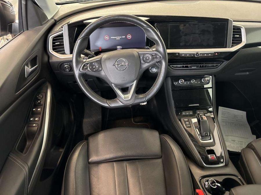 Grey Opel Grandland X 2023 in Vilnius, with an engine capacity of 1.50 L and mileage of 149 thousand km for 17545 €, photo 8 on AUTOMOTO.COM.LV