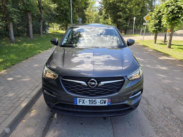 Серый Опель Grandland X 2017 в Таураге, объемом двигателя 1.20 л и пробегом 118 тыс. км за 8800 €, фото 2 на AUTOMOTO.COM.LV