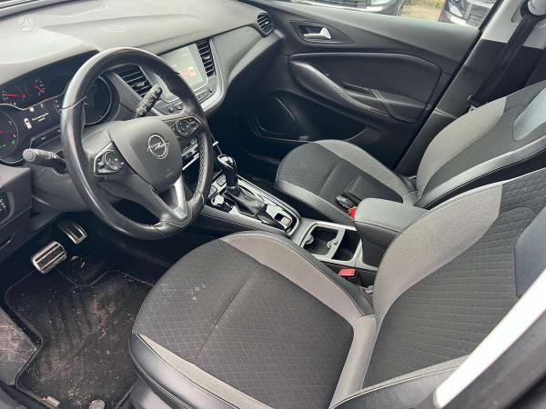 Grey Opel Grandland X 2019 in Taurage, with an engine capacity of 1.50 L and mileage of 146 thousand km for 10900 €, photo 7 on AUTOMOTO.COM.LV