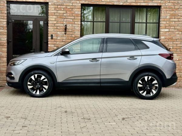 Grey Opel Grandland X 2019 in Jelgava, with an engine capacity of 1.50 L and mileage of 0 thousand km for 9950 €, photo 4 on AUTOMOTO.COM.LV